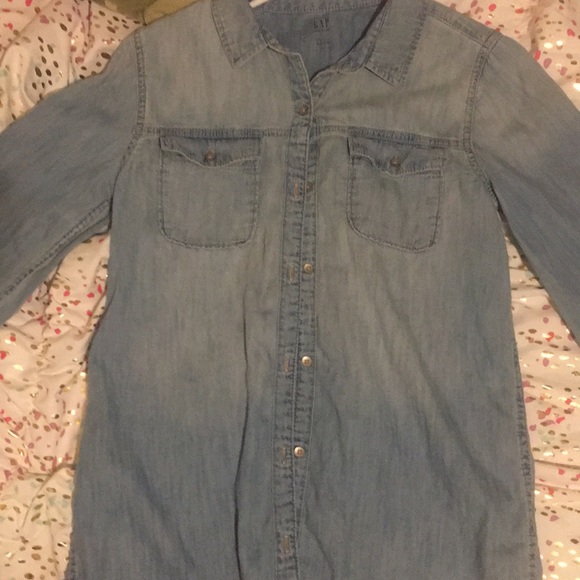 GAP | Tops | Button Up | Poshmark